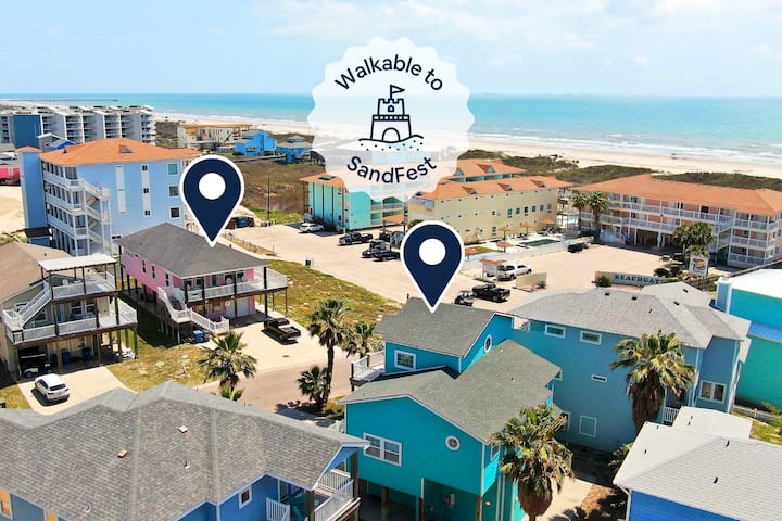 Sleeps 24 | 2 Homes, Beach Boardwalk Access, Deck - Port Aransas, TX