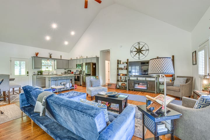 Hiawassee Cabin Near Lake Chatuge + At Trailheads - Young Harris, GA