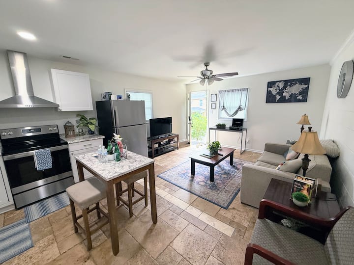 Renovated 2 Bedroom, Superhost! - Durham, NC