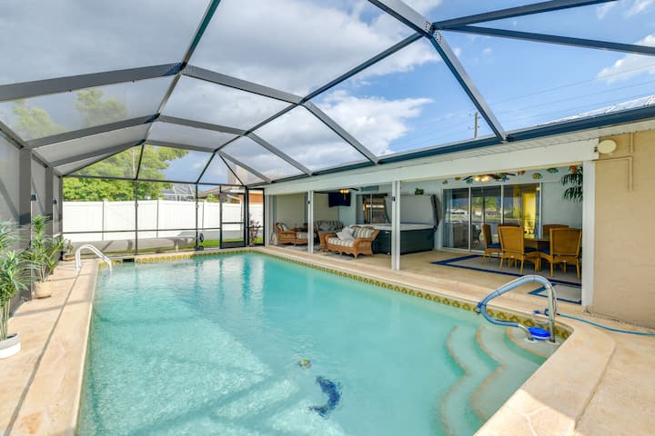 Fish, Swim & Relax: Canal-front Port Charlotte Gem - North Port, FL