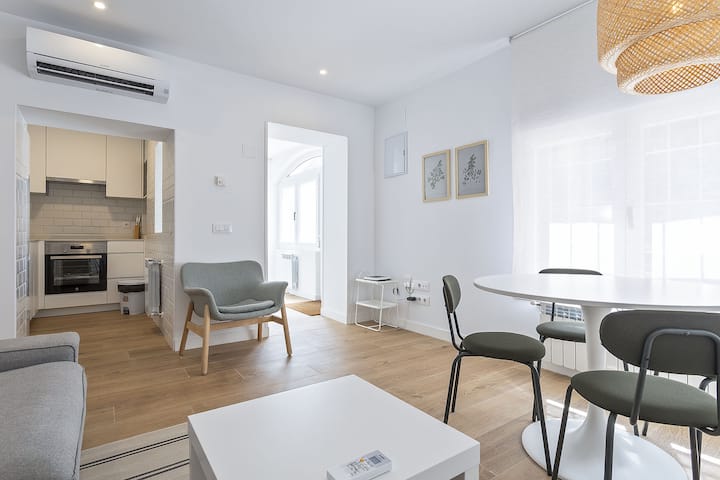 248. Madrid Castellana 4 Torres -