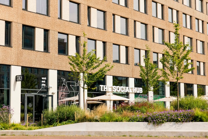 Designed For Digital Nomads, Artists & Students - Zoetermeer