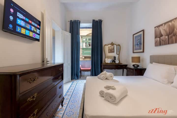 Charming Valletta Stay With Traditional Balcony - 瓦萊塔
