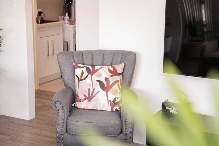 Fly In, Relax And Explore 2br Near Perth Airport - Perth