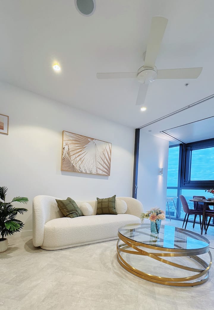 High-floor 1br | River Views | Steps To Casino - Brisbane