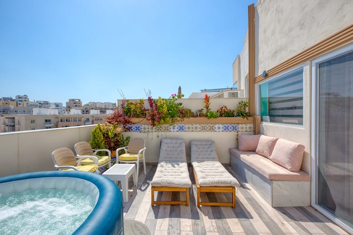 Modern 3 Bedroom With Jacuzzi And Terrace Mcar1-1 - Malta