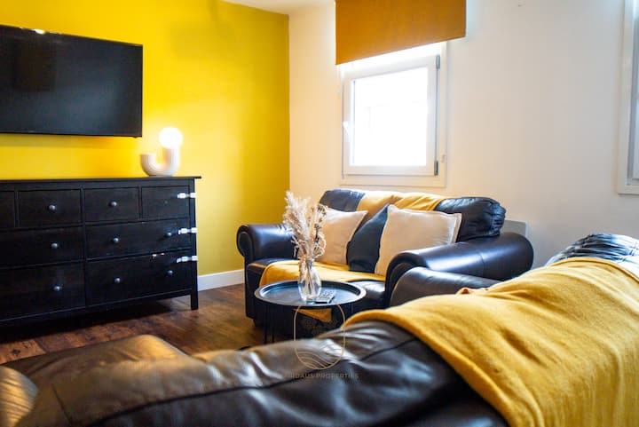 Firdaus Town View Central - Town View Luxe - Huddersfield