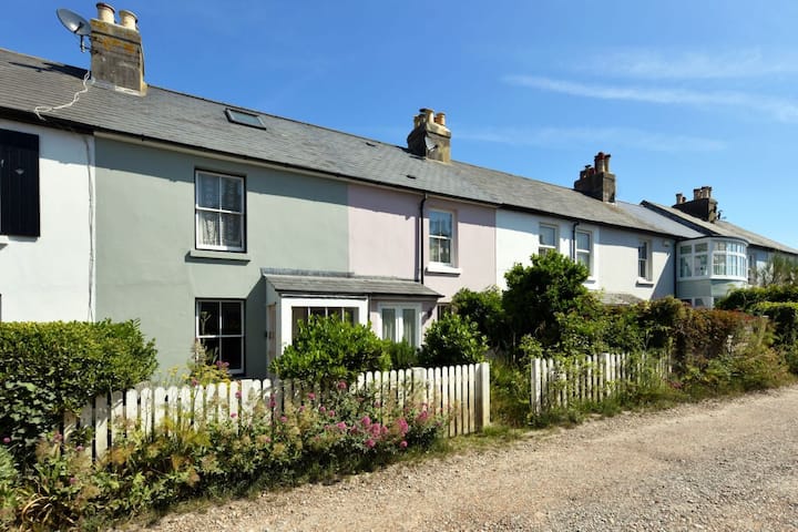 Seapink Cottage - Deal