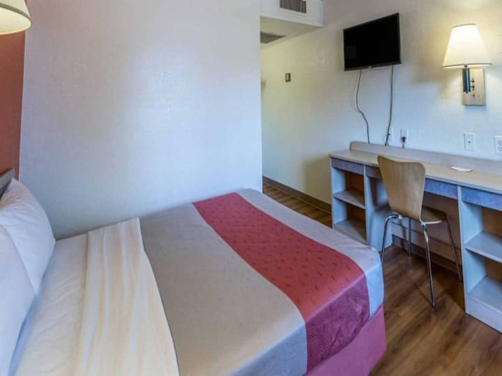 Motel 6 Yreka, Ca_2 Lits Plus Complet | Nsmk, Mi - Yreka, CA