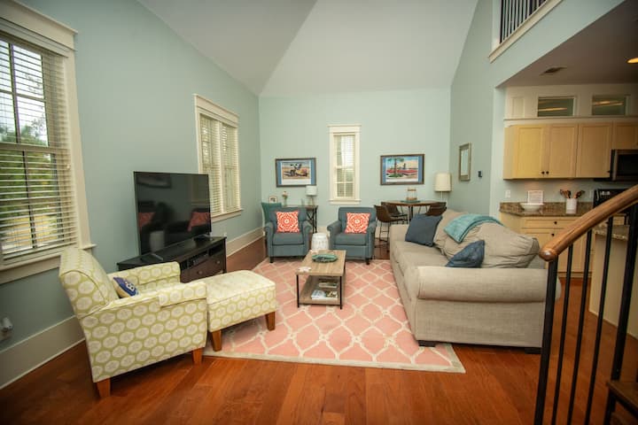 Newly Listed - Spacious Condo With Private Balcony - Beaufort, SC