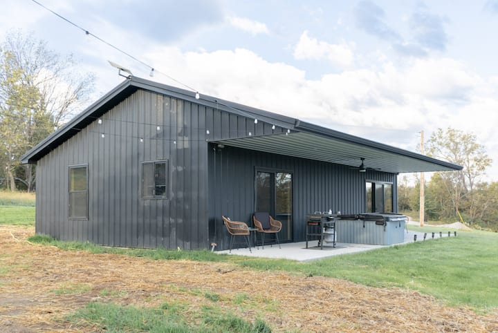 Bourbon Barrel Cottages 7 Ky Bourbon Trail Hot Tub - Frankfort, KY