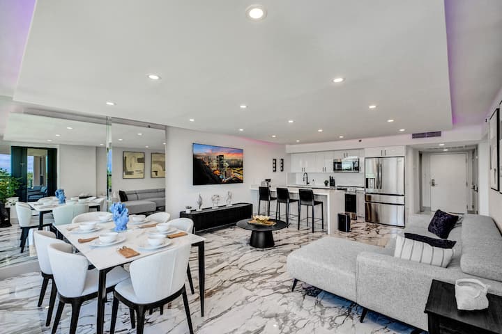 Luxury Beachside 3br/3ba Condo 620 - South Beach, FL