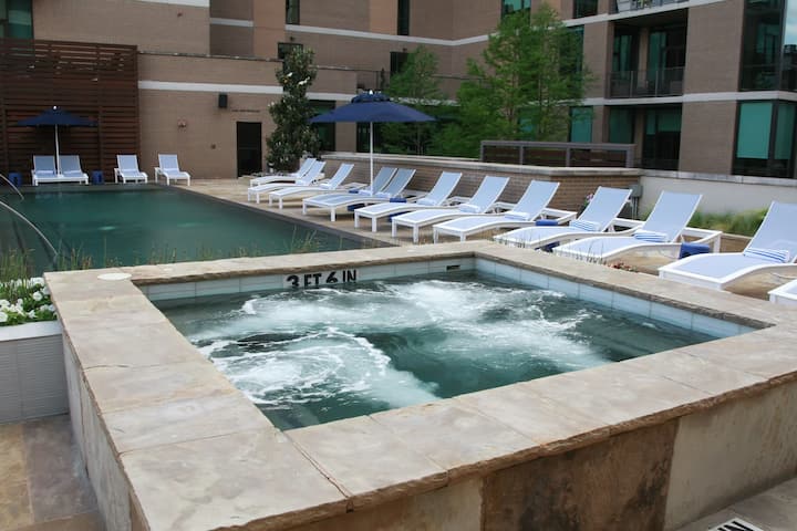 2 Elegant Rooms Near Dining & City Center - 댈러스