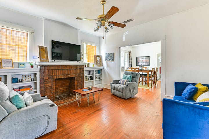 Beautiful, Spacious & Relaxing Shreveport Home - Shreveport, LA