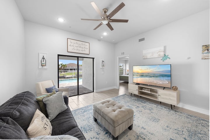 Starboard Shores-3 Bedroom W/ Private Heated Pool - Cape Coral, FL