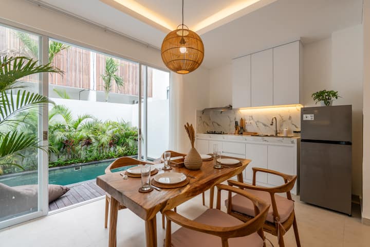 Freshly Open 2 Br Pool Villa At Central Canggu - Australia