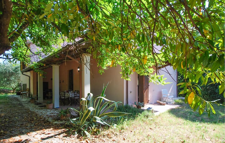 Stunning Home In Fano With Wifi - Fano