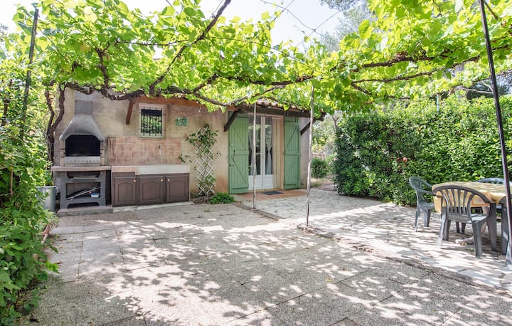 1 Bedroom Pet Friendly Home In Le Muy - Le Muy