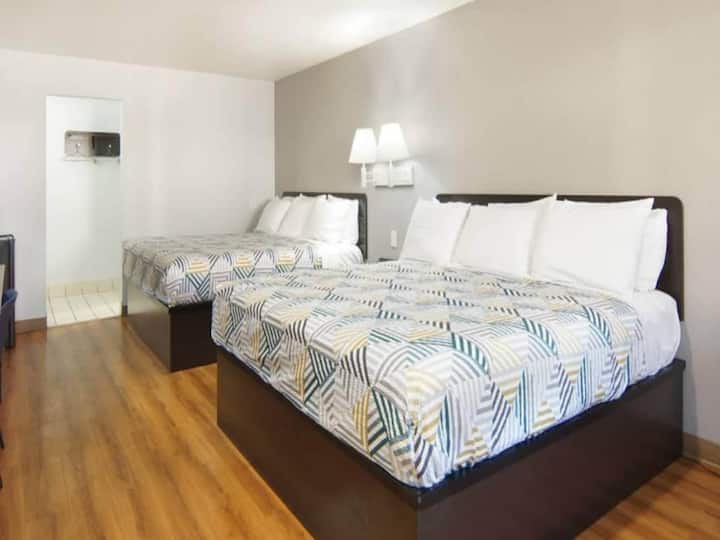 Motel 6 Lancaster, T_2 Queen Bed | Fumer - DeSoto, TX