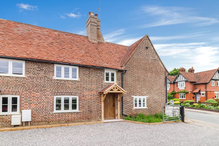 Tuffs Farm Cottage - Hemel Hempstead