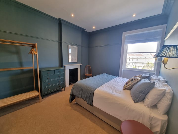 Apartment-exclusive-private Bathroom-view - Clifton