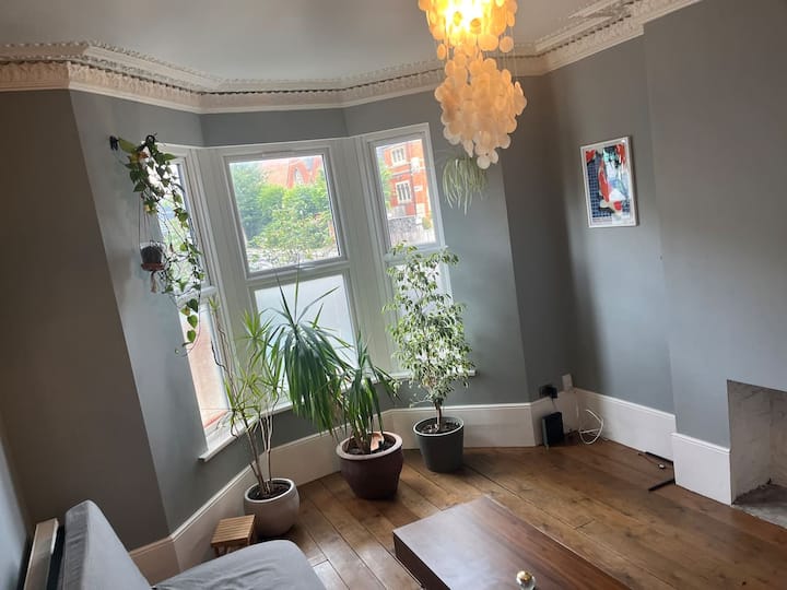 Finsbury Park Garden Flat - Cockfosters