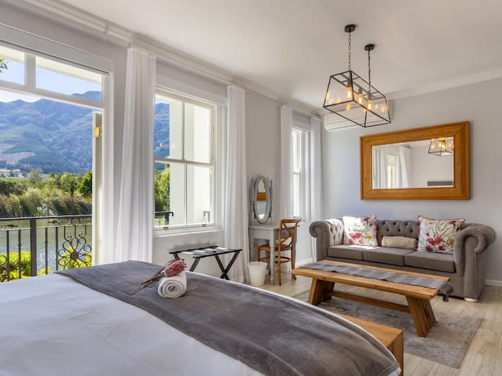 One Bedroom Lake View Villa 11 - Franschhoek
