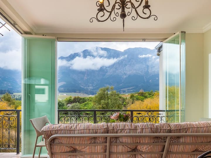 One Bedroom Lake View Villa 32 - Franschhoek