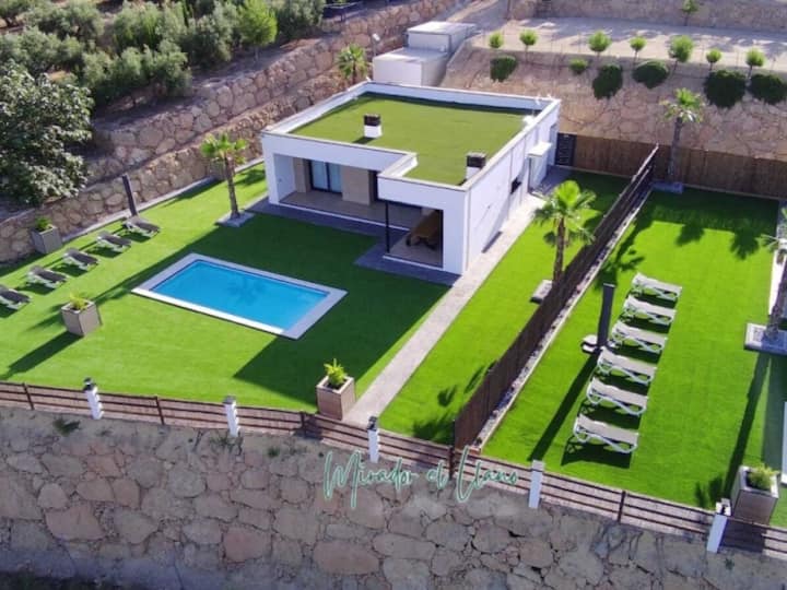 Villa Near The Mountains With A Pool And Parking - Pozo Alcón