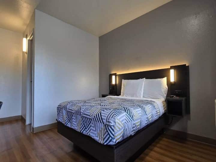 Motel 6 Slidell, La - New Orleans_1 Quee - Slidell, LA
