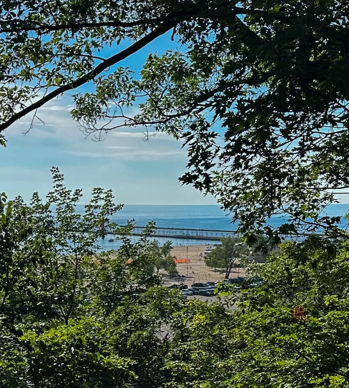 Breathtaking Views Of Grand Haven Beach & Lake Mi! - Grand Haven, MI
