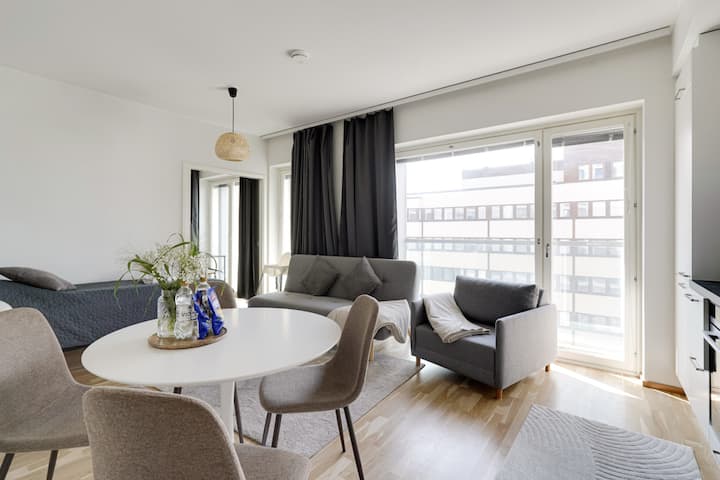 Mall Of Tripla Apartment For 5 People / Best Loc. - Helsinki