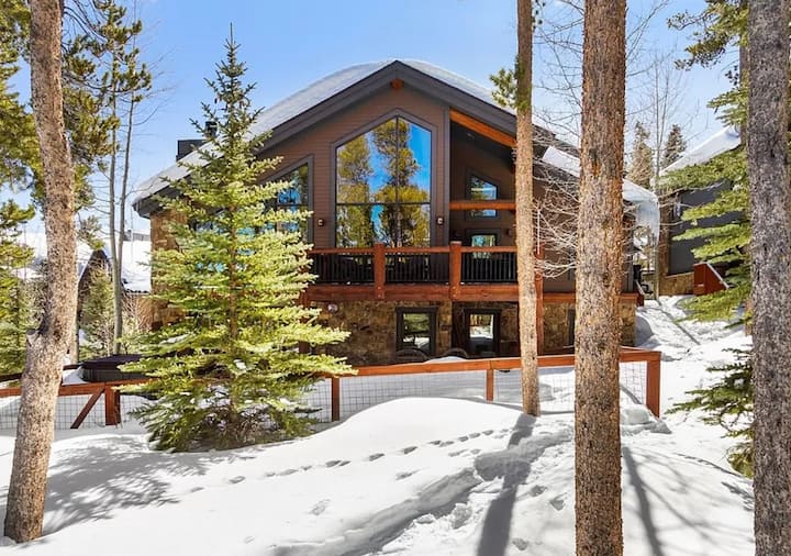 New Listing-ski Inn: Great Amenities-ski-in/out! - ブリッケンリッジ, CO