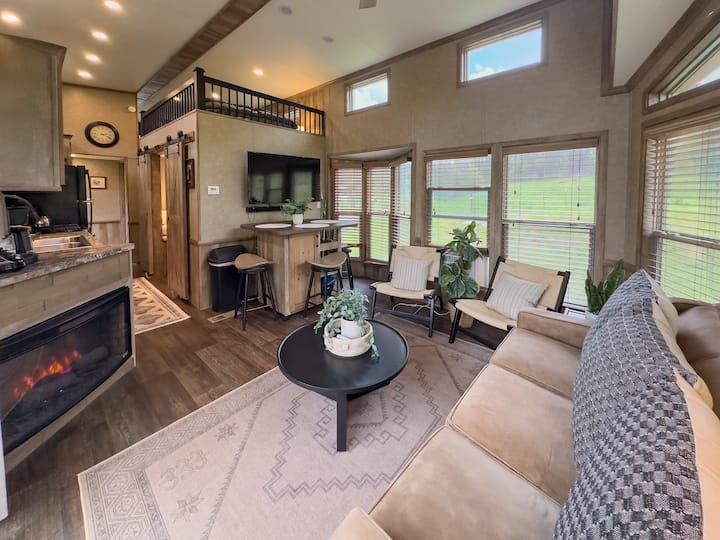 Quail Run Farm- Tiny Home 3 - Lookout Mountain, GA