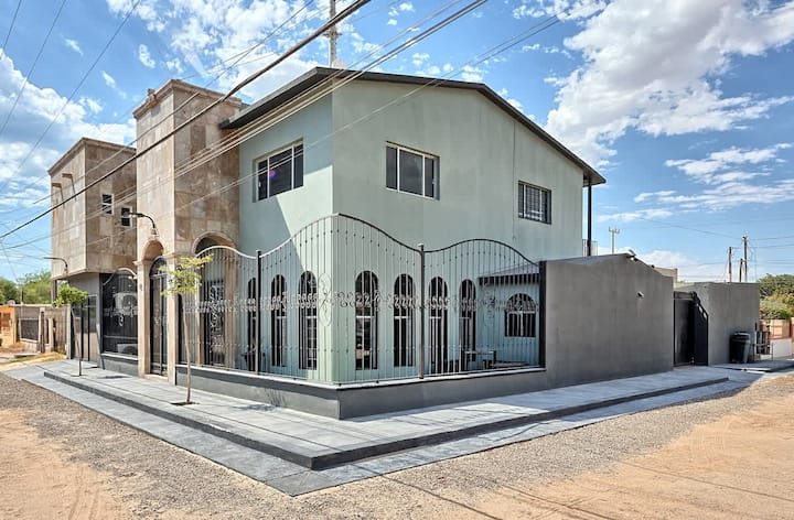 Spectacular For Groups & Large Families - 푸에르토 페나스코