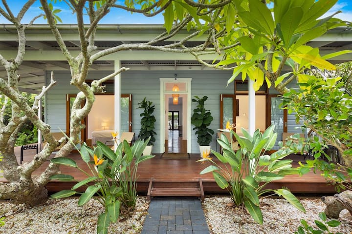 East Coast Escapes | Margaret - Byron Bay