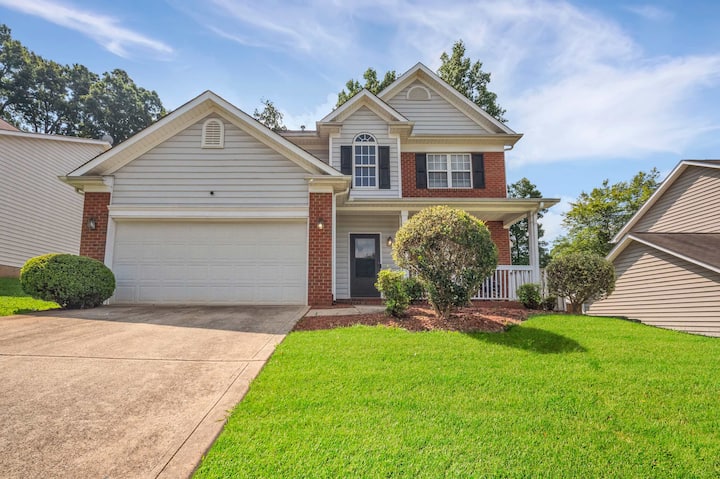 Updated University Area Home With Hot Tub Near Cha - Charlotte, NC