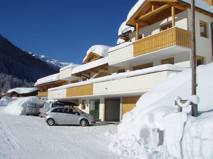 Chalet In Saalbach Near Ski Lift - Saalbach-Hinterglemm
