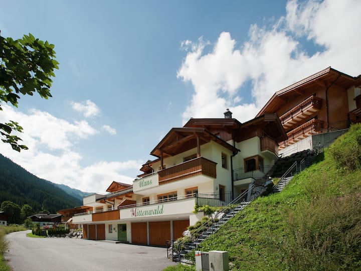 Chalet In Saalbach Near Ski Lift - Saalbach
