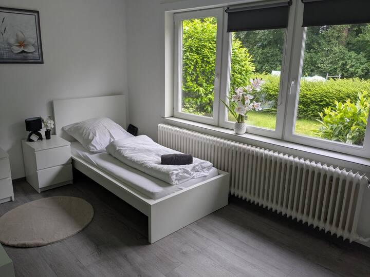 Monteurhaus Westertweute Mit Wintergarten - Friburgo, Alemania