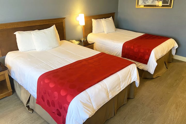 Ramada La | 2 Double Beds | Near The Wiltern - Los Angeles, CA