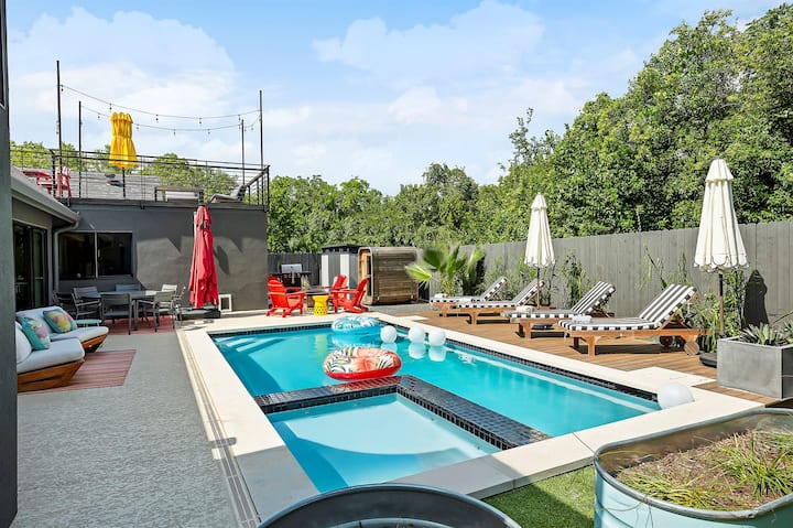 La Buena Vida: Modern Oasis W/ Pool, Spa, & Sauna - Austin