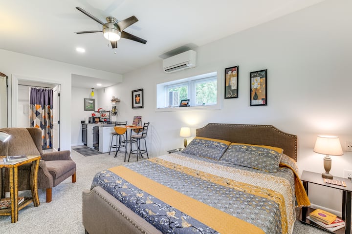 4 Mi To Blue Ridge Parkway: Floyd Studio W/ Yard - Floyd, VA