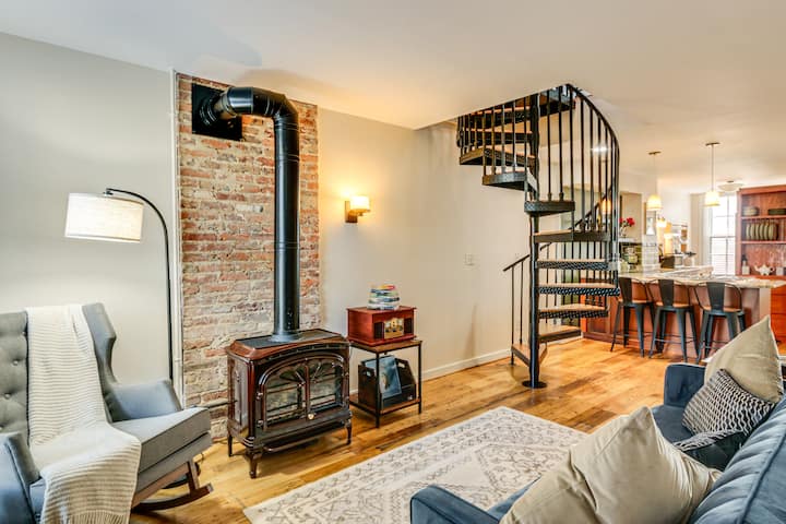 Dtwn At Your Door: Historic Frederick Gem W/ Yard! - Frederick, MD