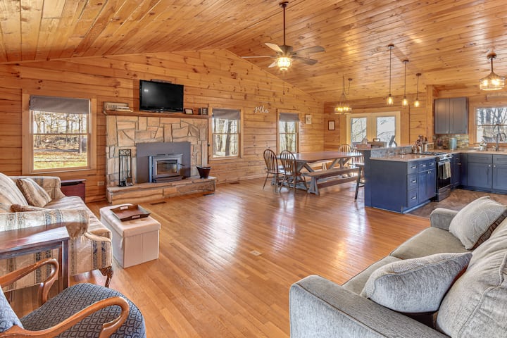 Woodsy Hideaway: 8 Mi To Henderson Falls Park! - Lake Hartwell