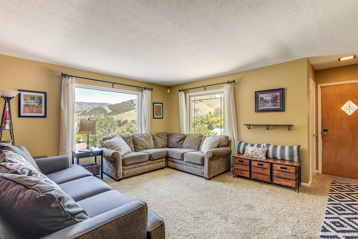 Mountain Views: Walkable Lava Hot Springs Home! - Lava Hot Springs, ID