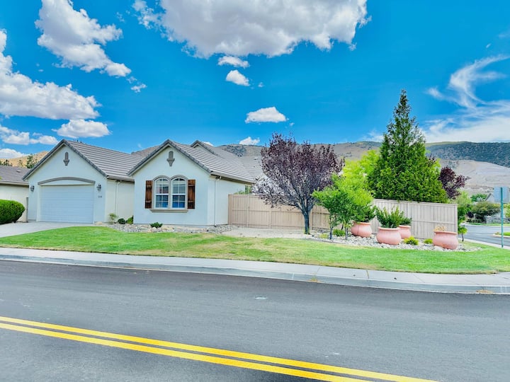 Sunview House/sleeps 16 - Reno