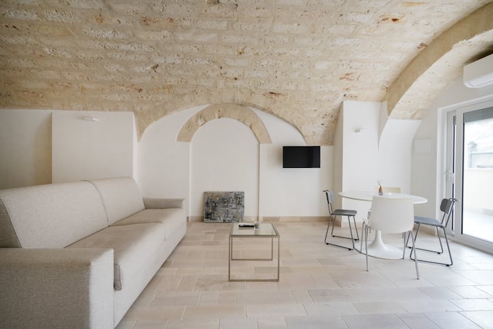Palazzo Della Torre 001 - Historical Modern Stay - Bari