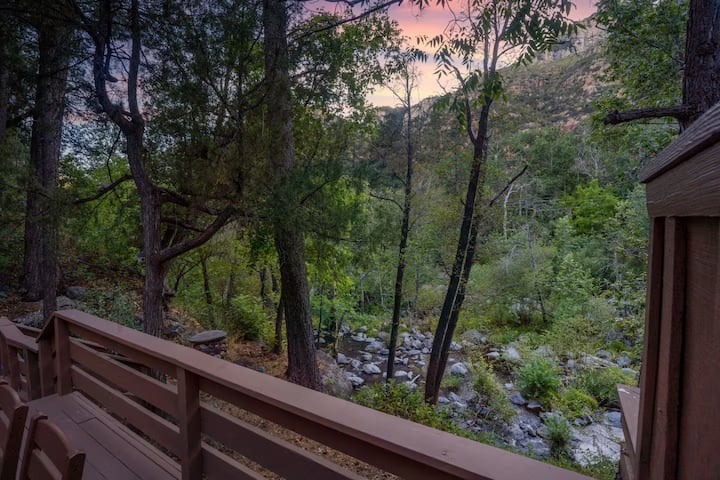 Private Creekside Sedona Waterfront Retreat - Munds Park, AZ