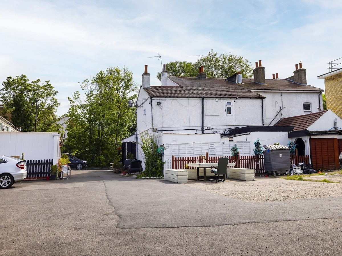 Salle Jumelle Standard - Hôtels à louer à Grand Londres, Angleterre ...